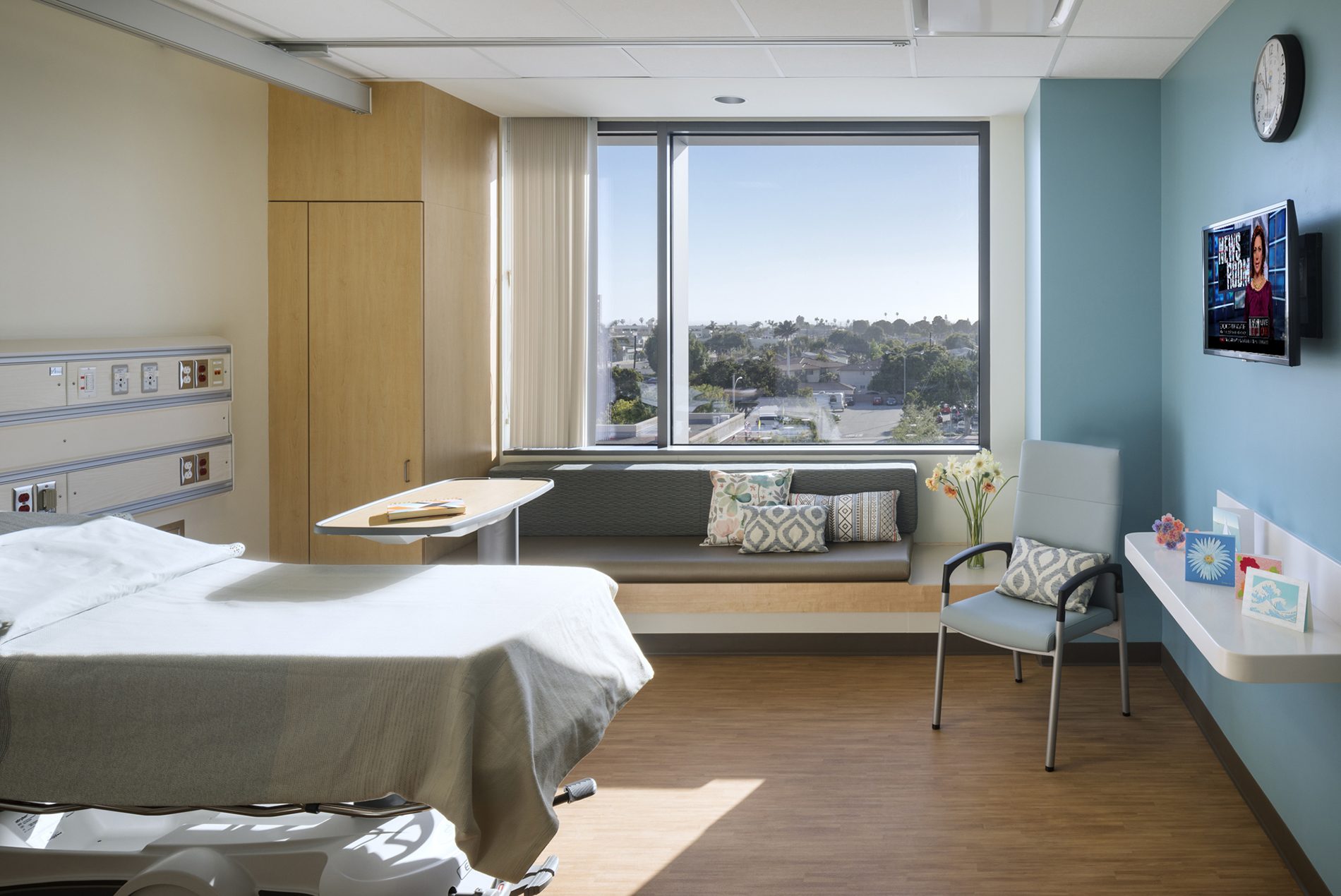 HOK-Designed Ventura County Medical Center Replacement Wing Opens - HOK