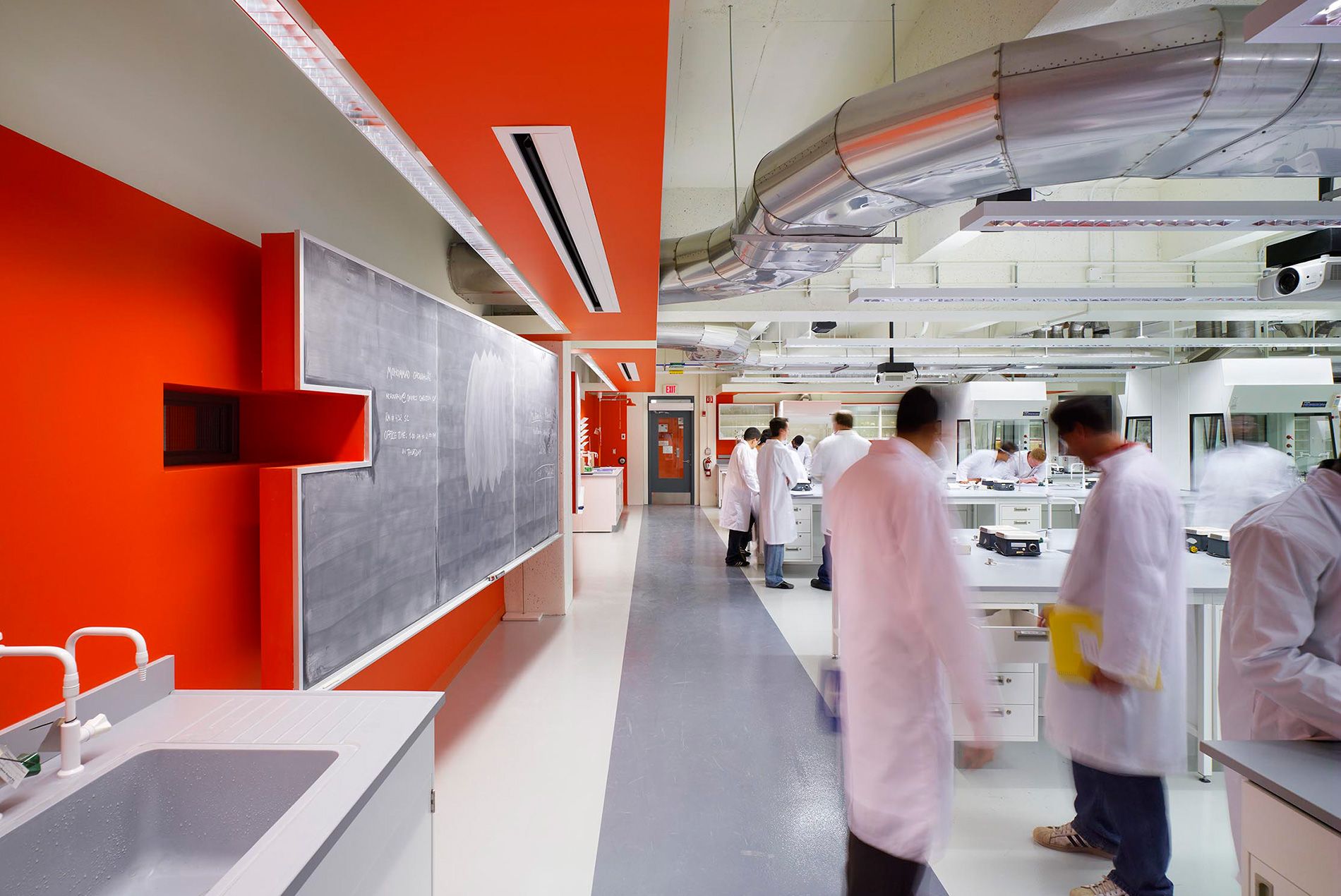 Carleton University Steacie Building Chemistry SuperLab - HOK Carleton University Steacie Building Chemistry SuperLab - HOK