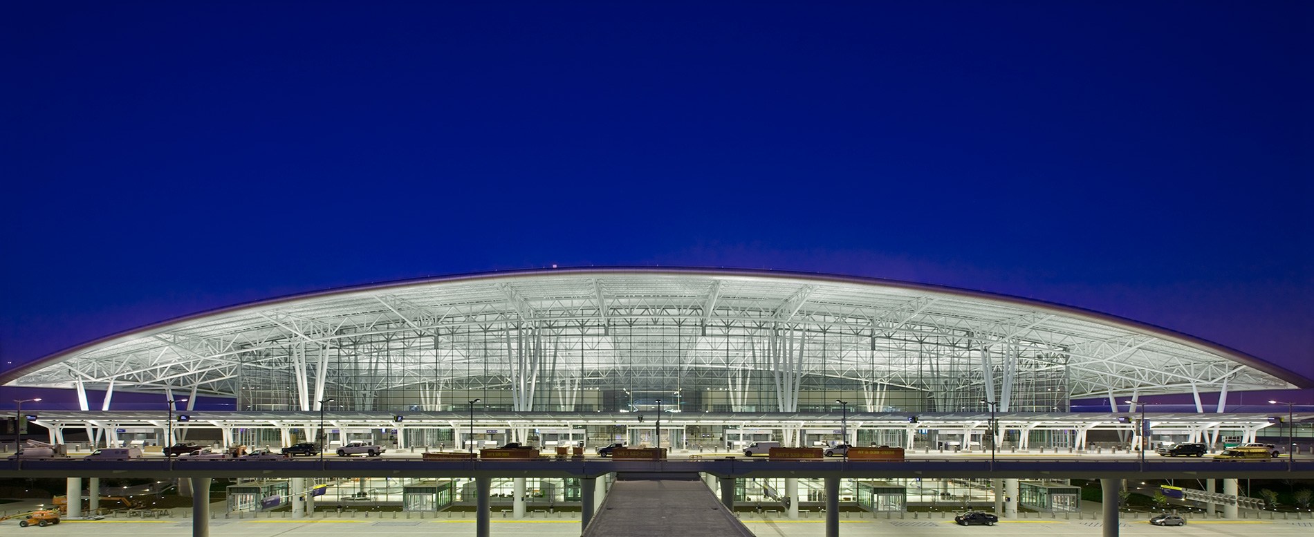 Indianapolis International Airport Colonel H. Weir Cook Terminal - HOK