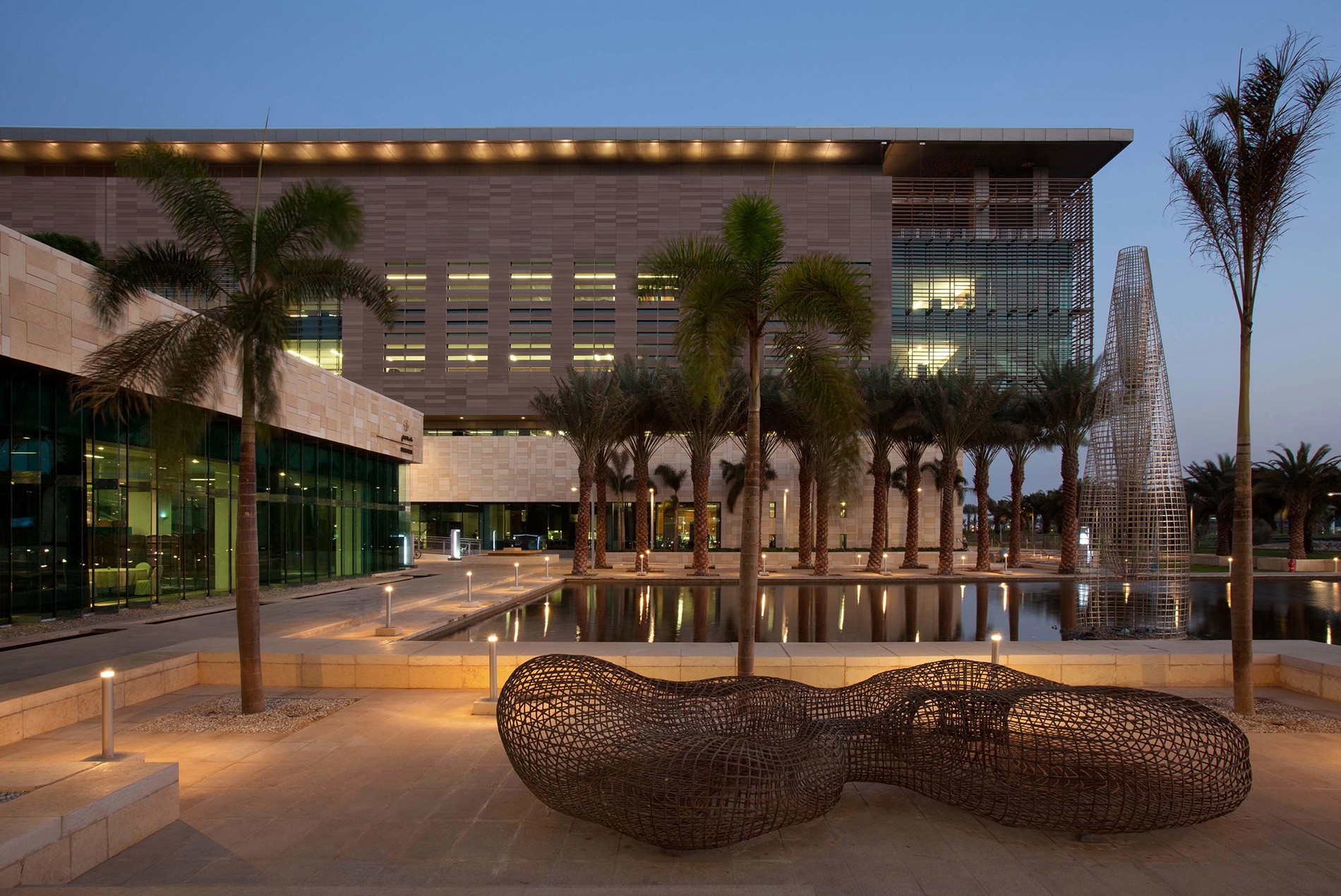 World-Changing Research in the Middle East - HOK