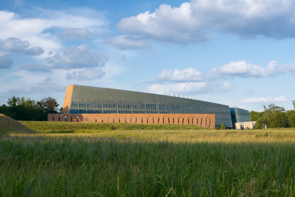 National Oceanic and Atmospheric Administration National Center for ...