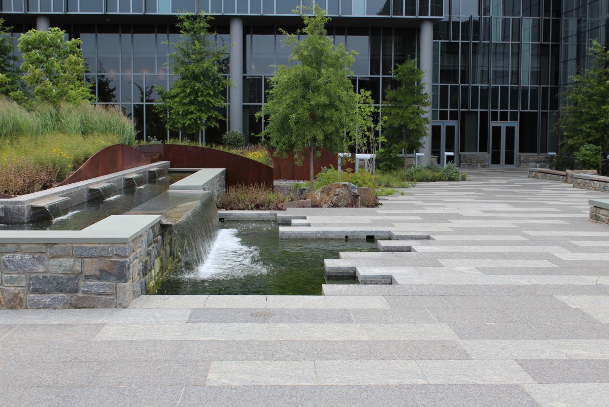 U.S. Coast Guard Headquarters - HOK