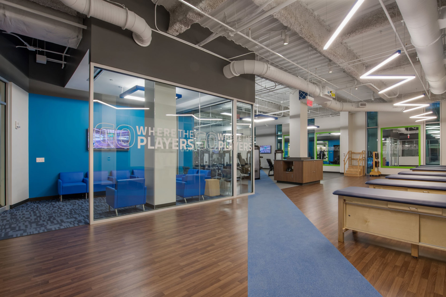 The Rise of Hybrid Sports Medicine and Performance Centers - HOK