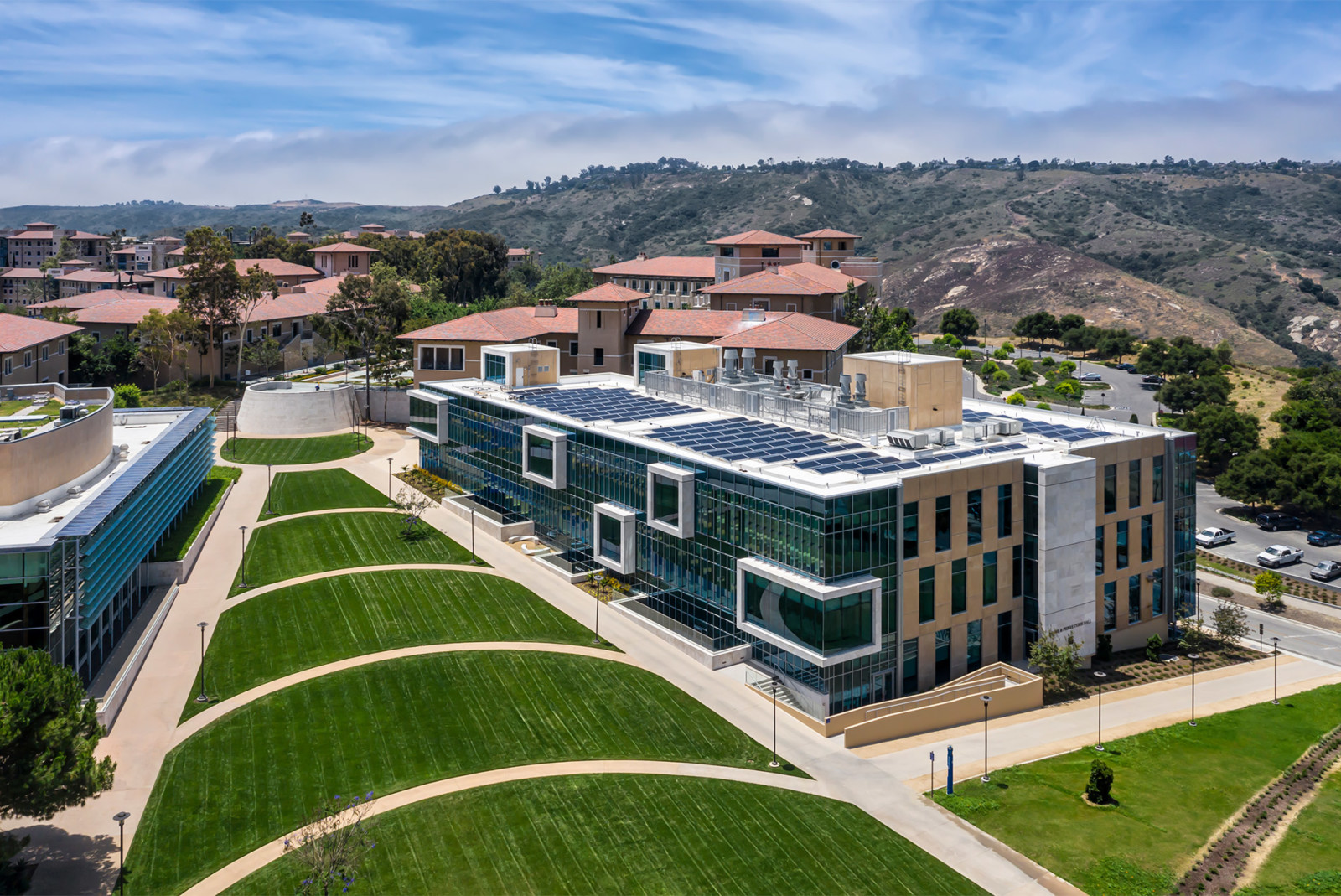 Soka University Life Sciences Building and Residence Halls - HOK