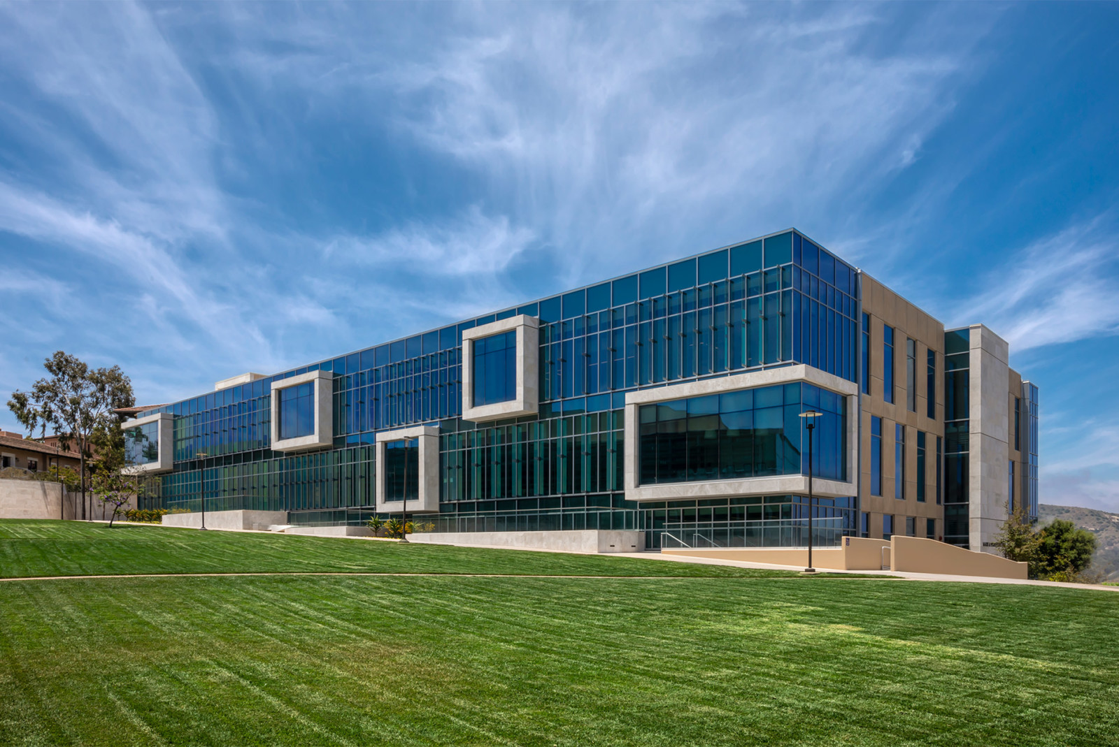 Soka University Life Sciences Building and Residence Halls - HOK