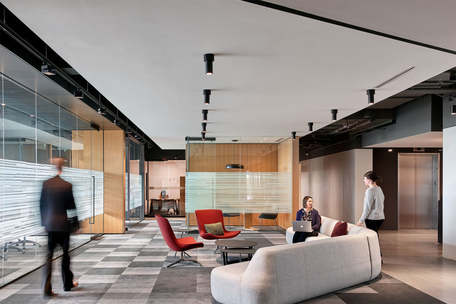 Kiewit Regional Headquarters - HOK
