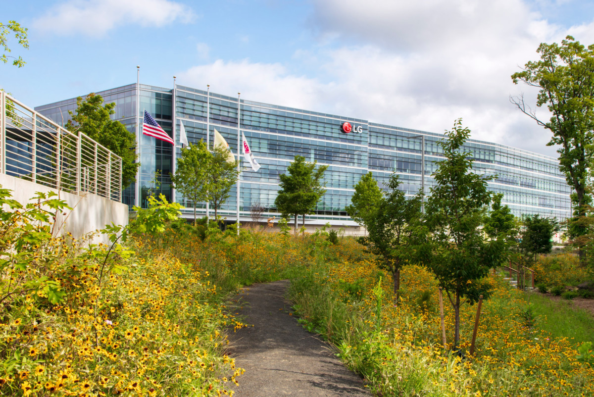 LG North American Headquarters - HOK
