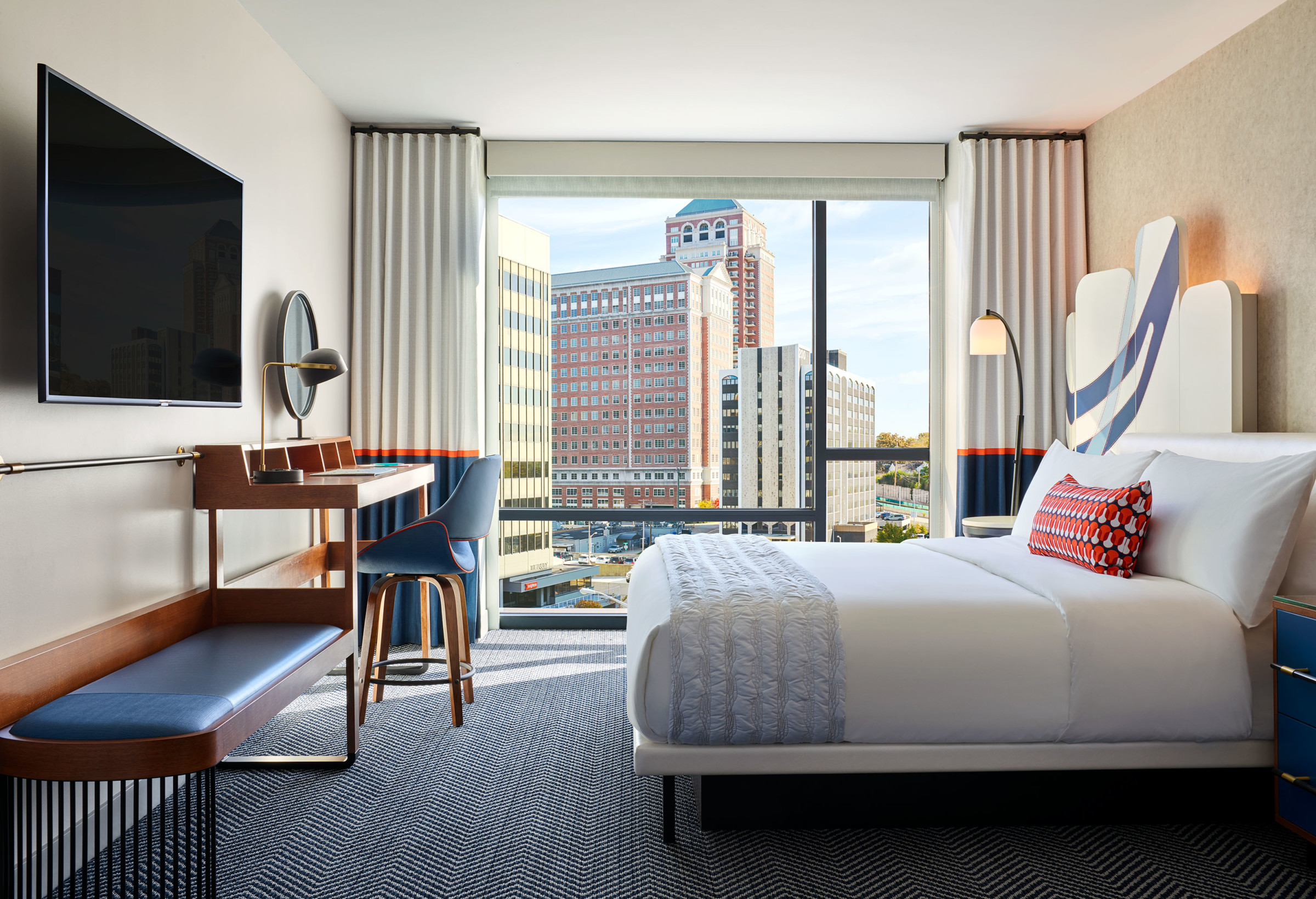 Le Méridien Hotel - HOK