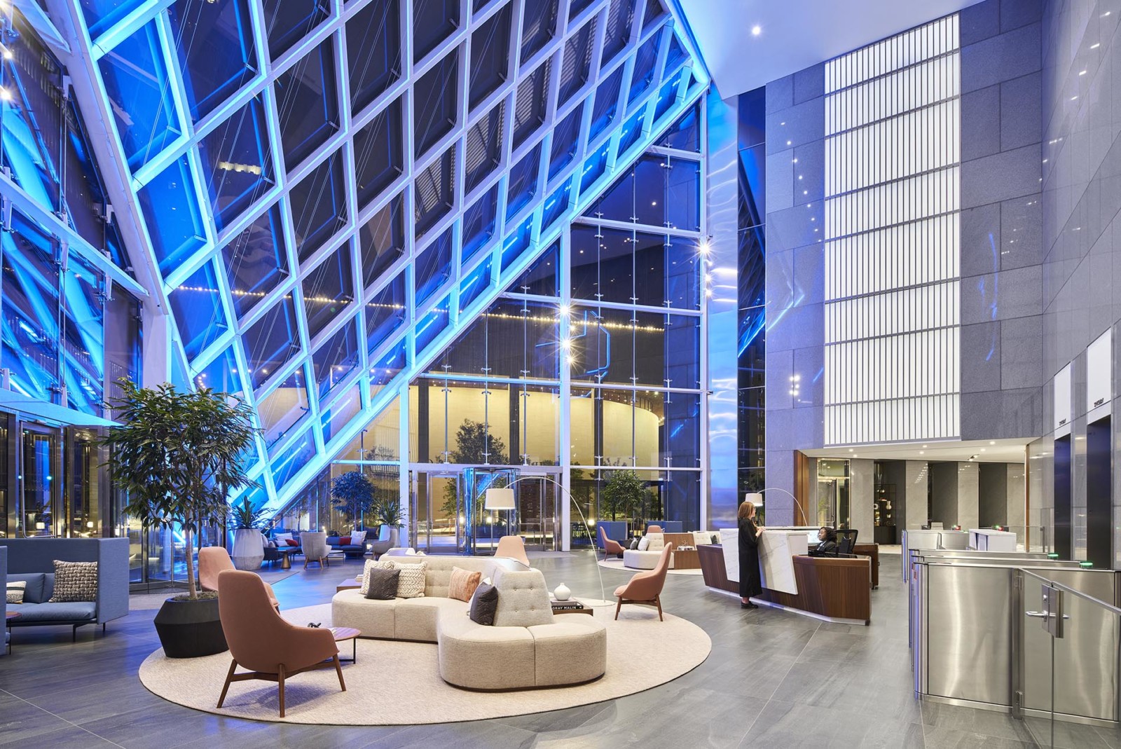 JPMorgan Chase Tower Building Repositioning - HOK