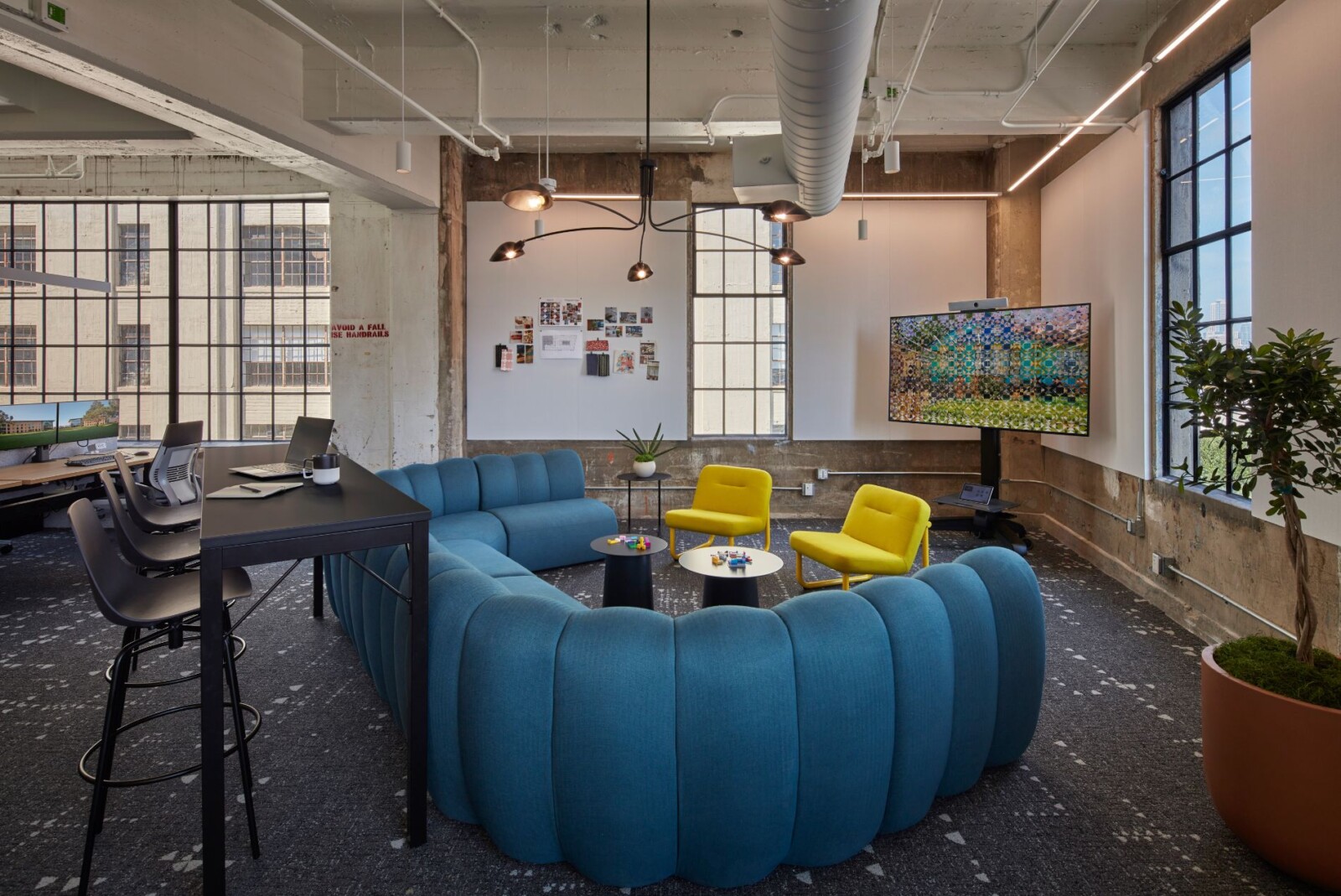 How HOK Is Designing Its Offices to Support Hybrid Work, Collaboration ...