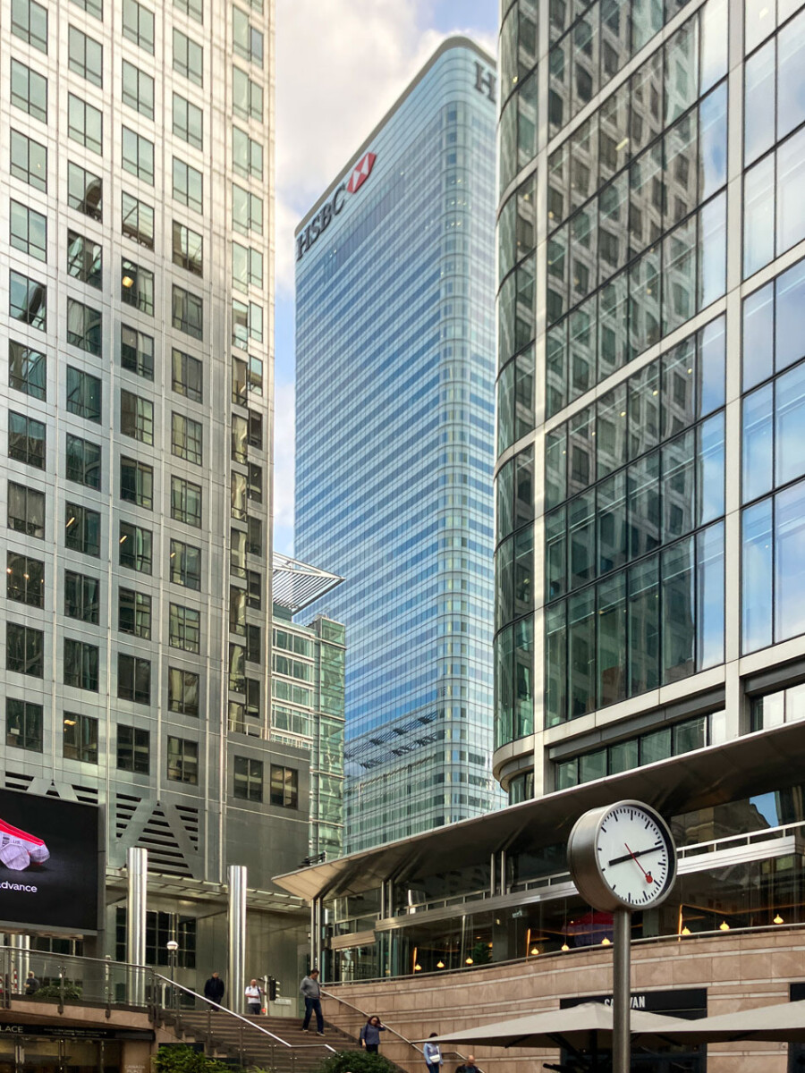 Retrofitting Office Towers as Vertical Neighborhoods - HOK