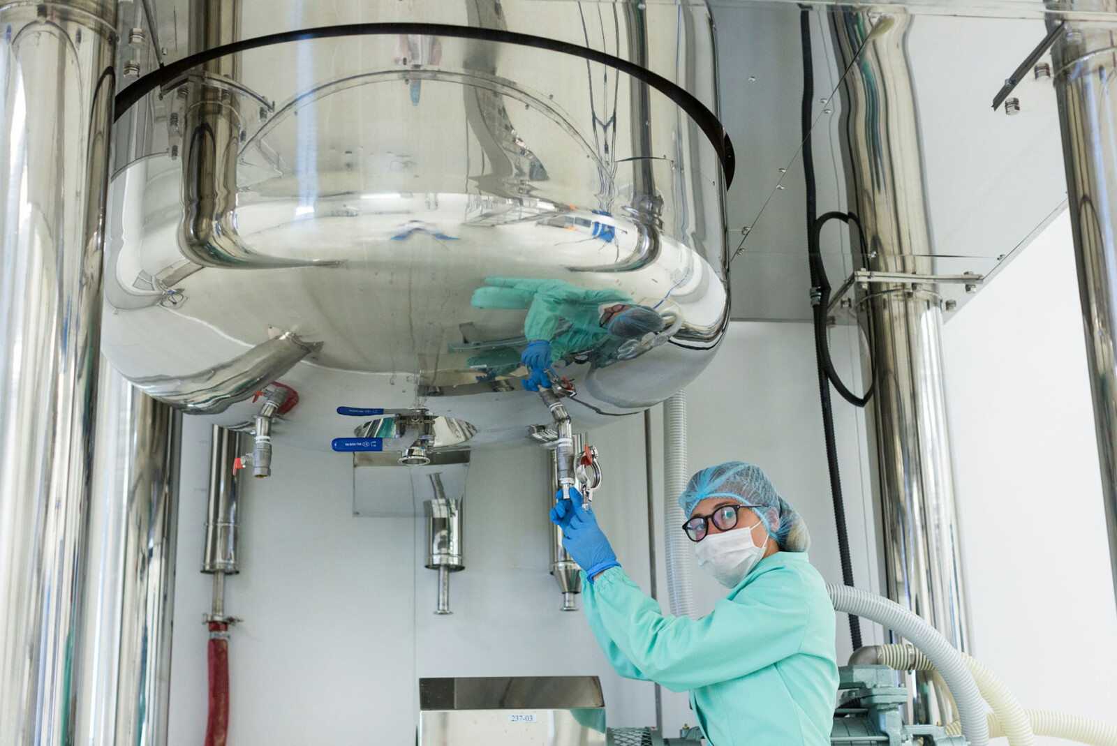 Trends Transforming the Design of Life Science Facilities - HOK