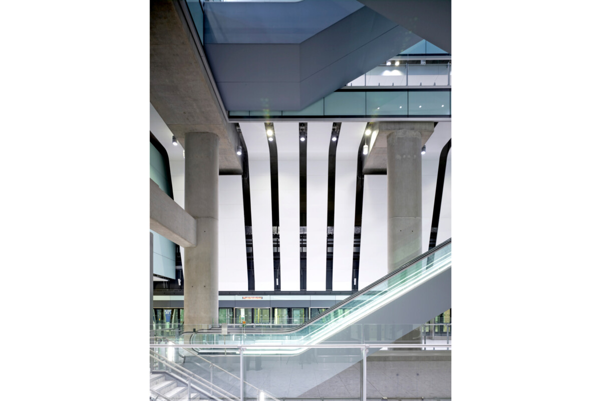 Heathrow International Airport Transit Stations - HOK