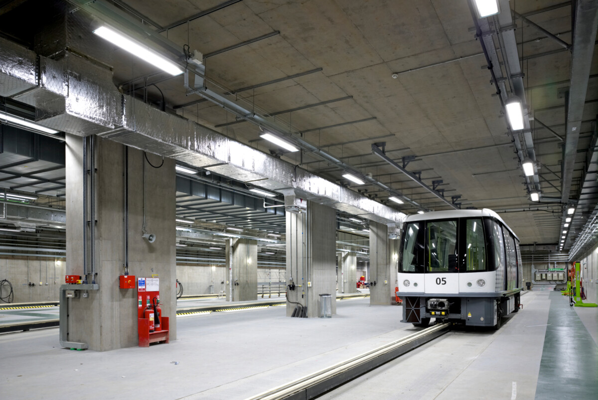 Heathrow International Airport Transit Stations - HOK