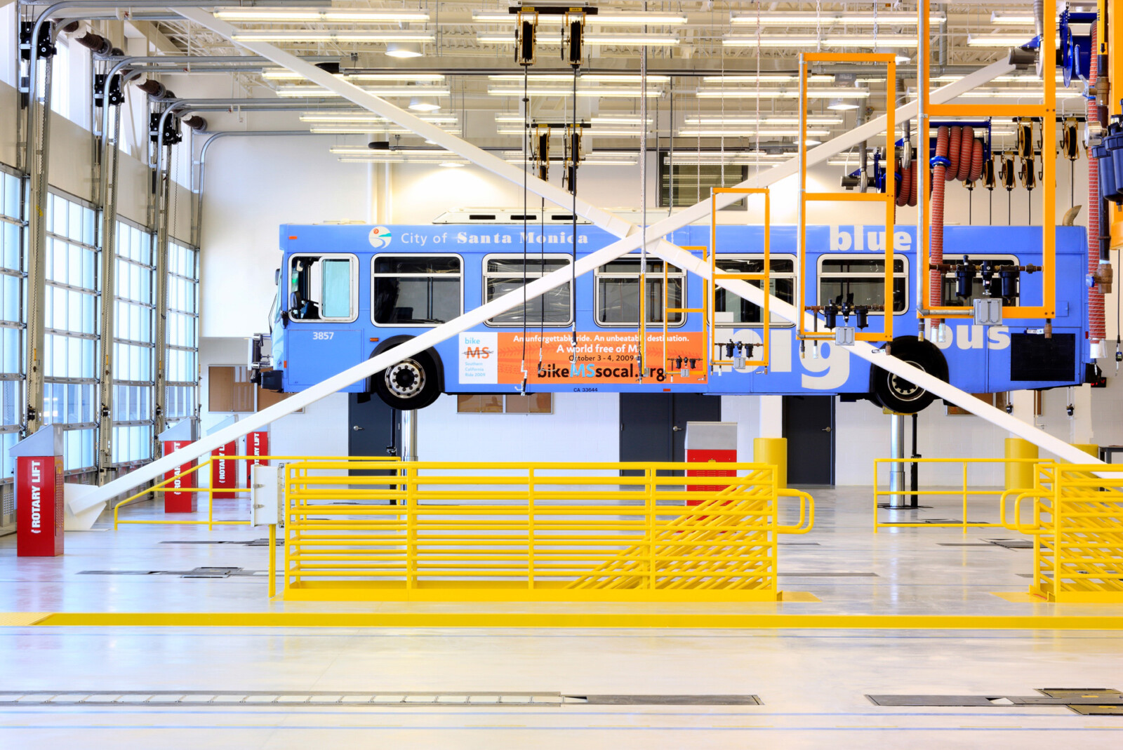 Big Blue Bus Maintenance Facility - HOK