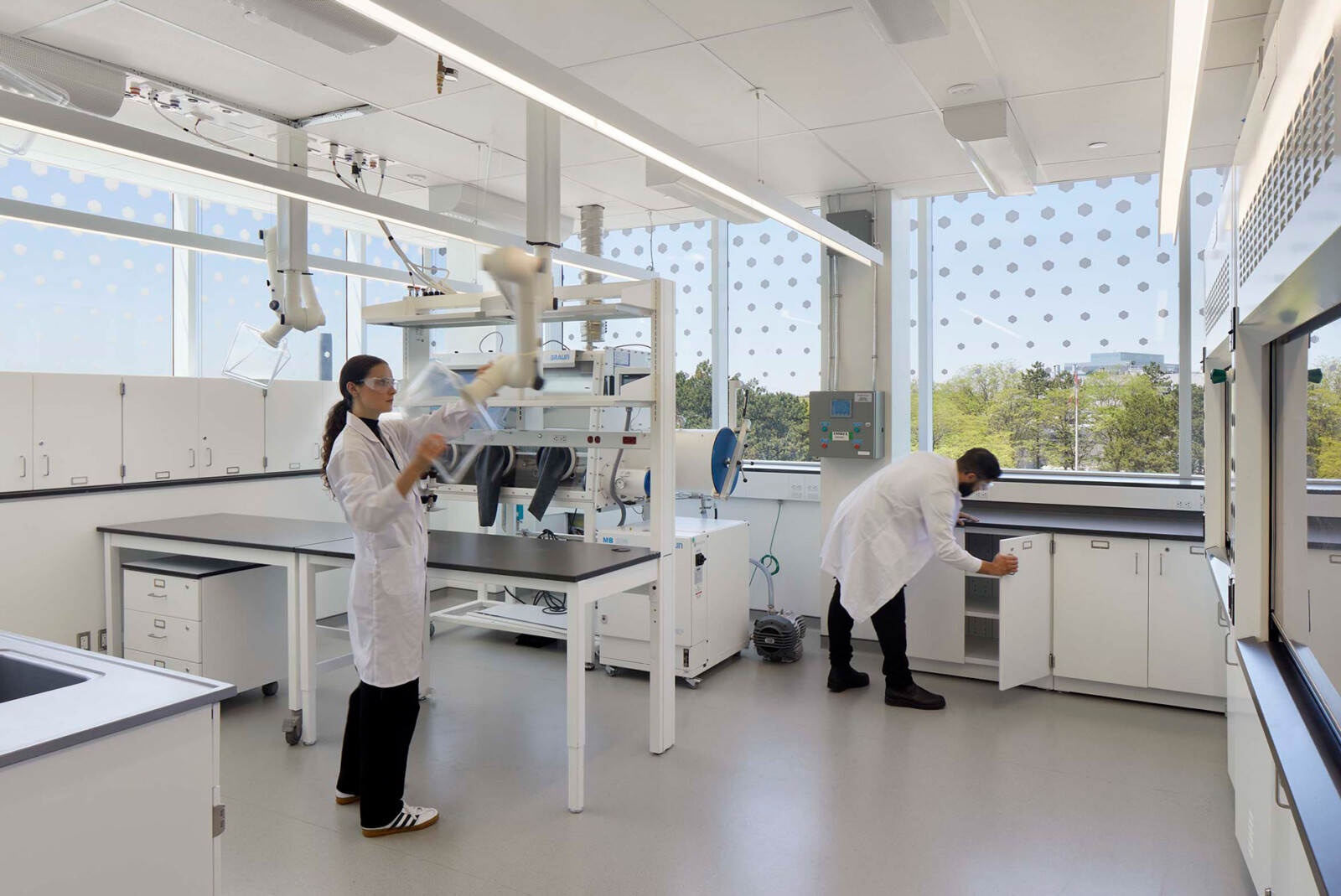 Laboratories Canada TerraCanada Advanced Materials Research Lab - HOK